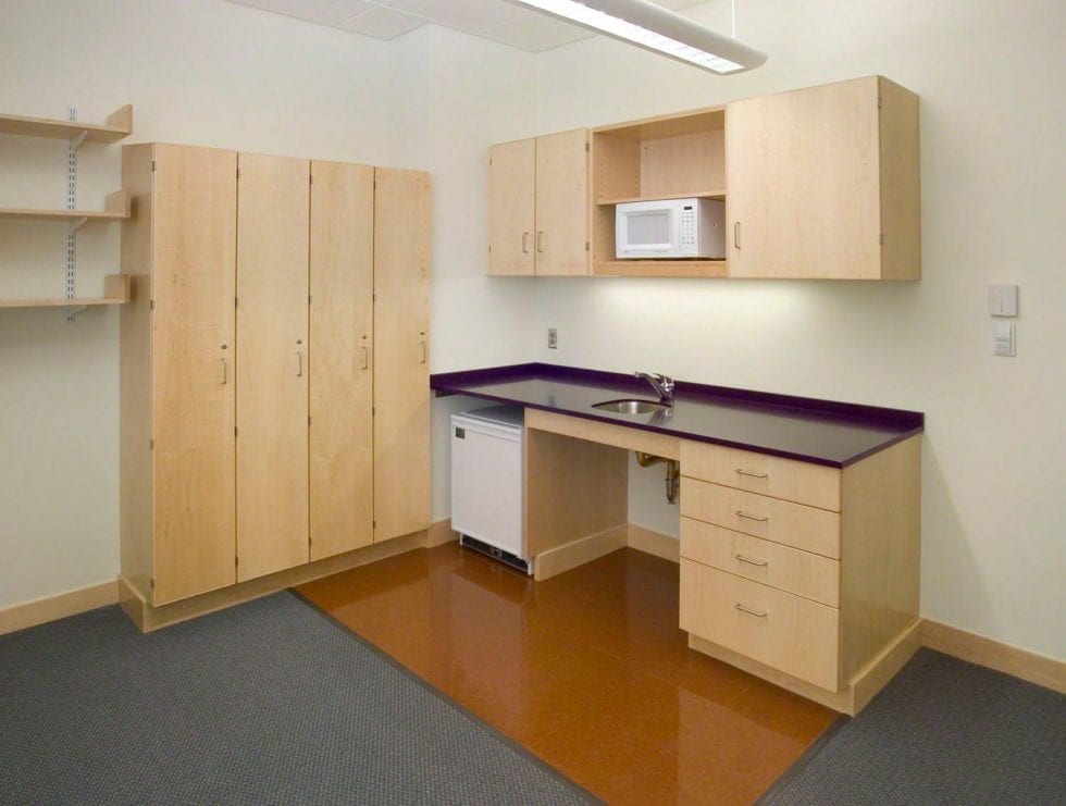 Hospital Staff Lockers | New England Caseworks